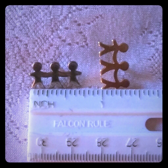 Jewelry | Vintage Three People Holding Hands Lapel Pin | Poshmark